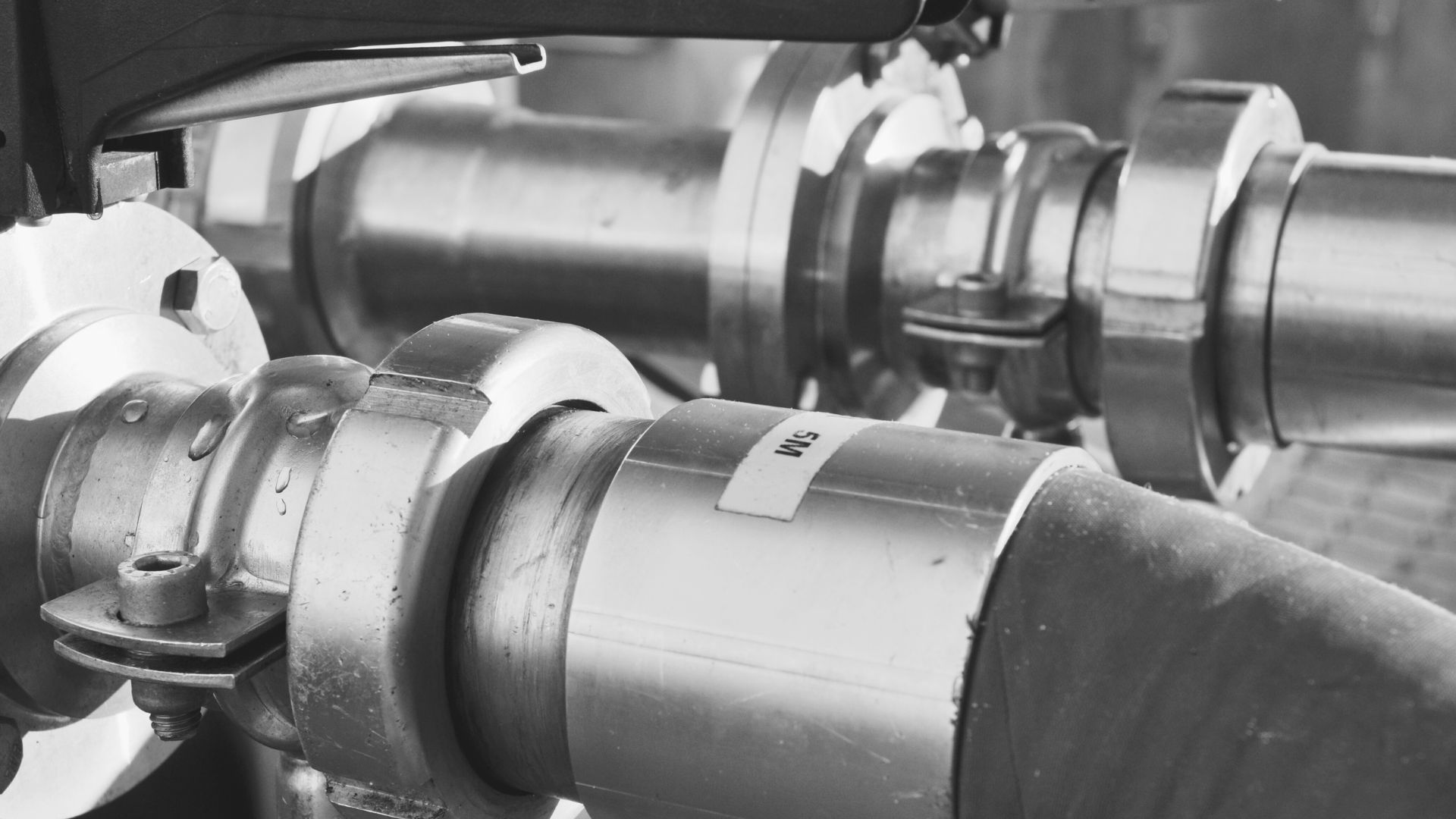 3 mistakes to avoid when mounting process hoses | Alfotech